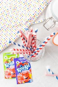 DIY Pixie Sticks - 4 Sons 'R' Us