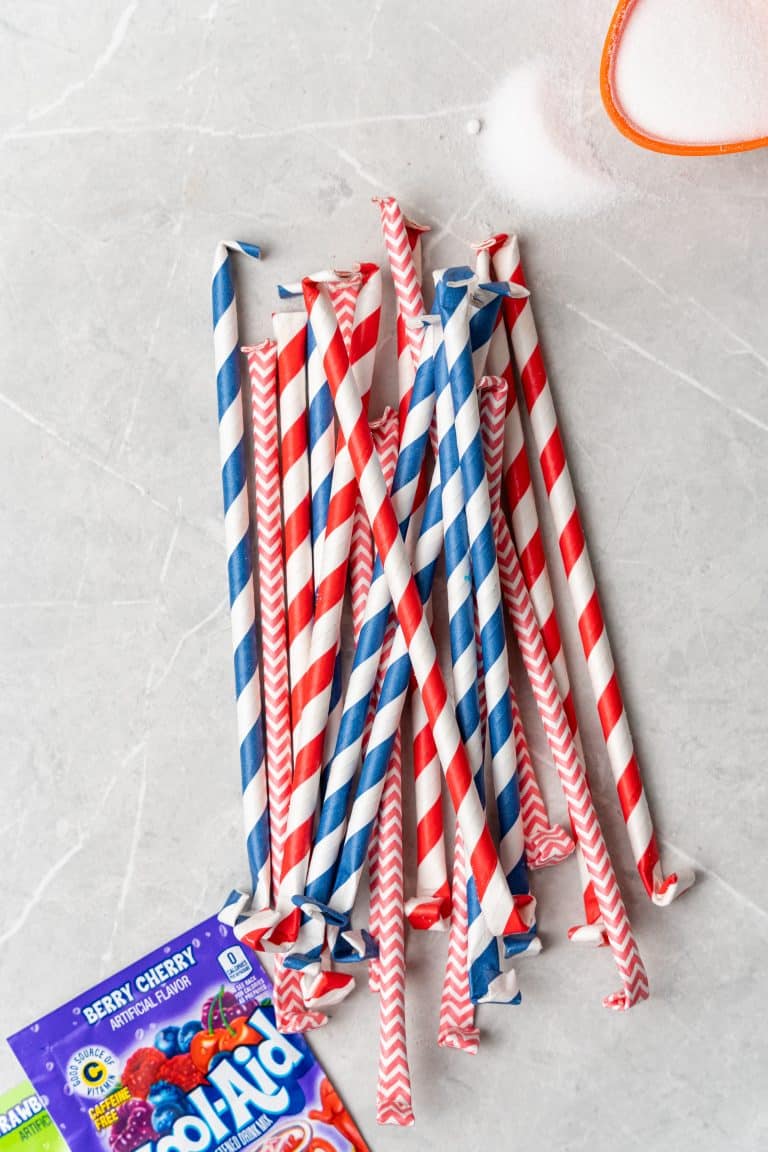 DIY Pixie Sticks - 4 Sons 'R' Us