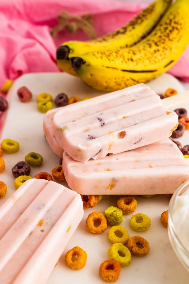 Milk & Cereal Breakfast Pops - 4 Sons 'R' Us