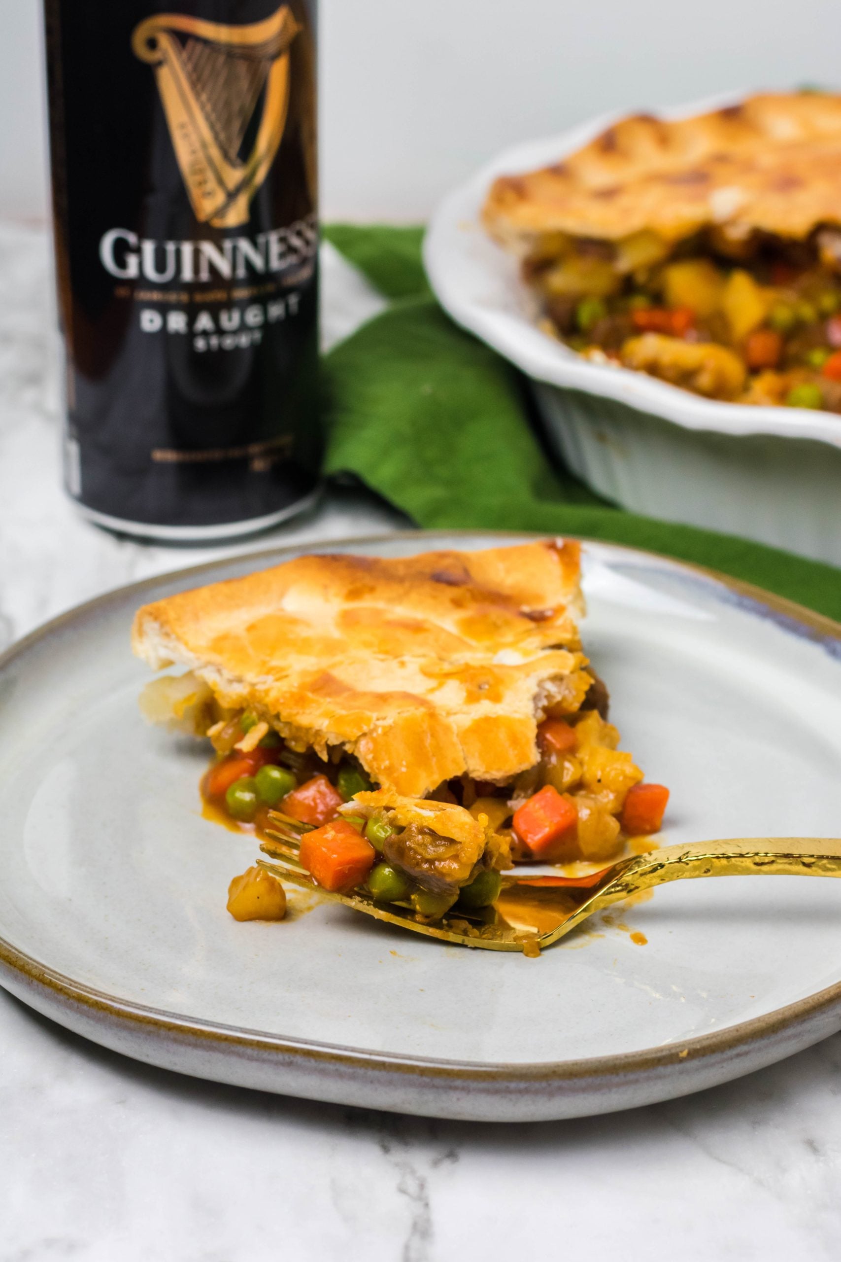 Steak & Guinness Pie - 4 Sons 'R' Us