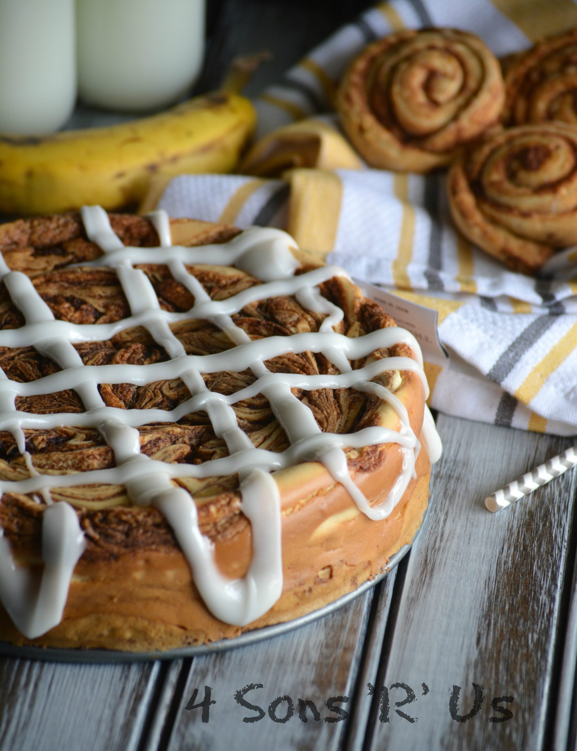 Cinnamon Bun Cheesecake - 4 Sons 'R' Us