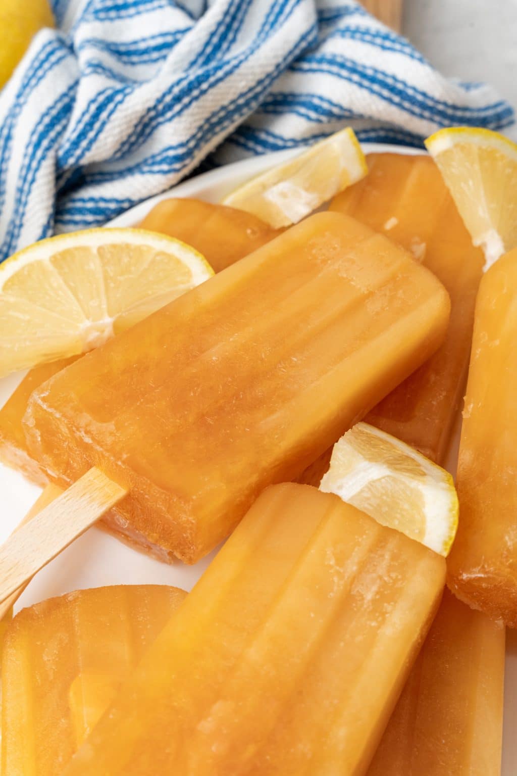 Lemonade Iced Tea Popsicles - 4 Sons 'R' Us