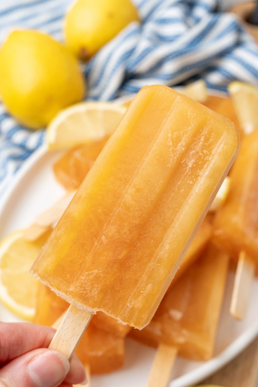 Lemonade Iced Tea Popsicles - 4 Sons 'R' Us