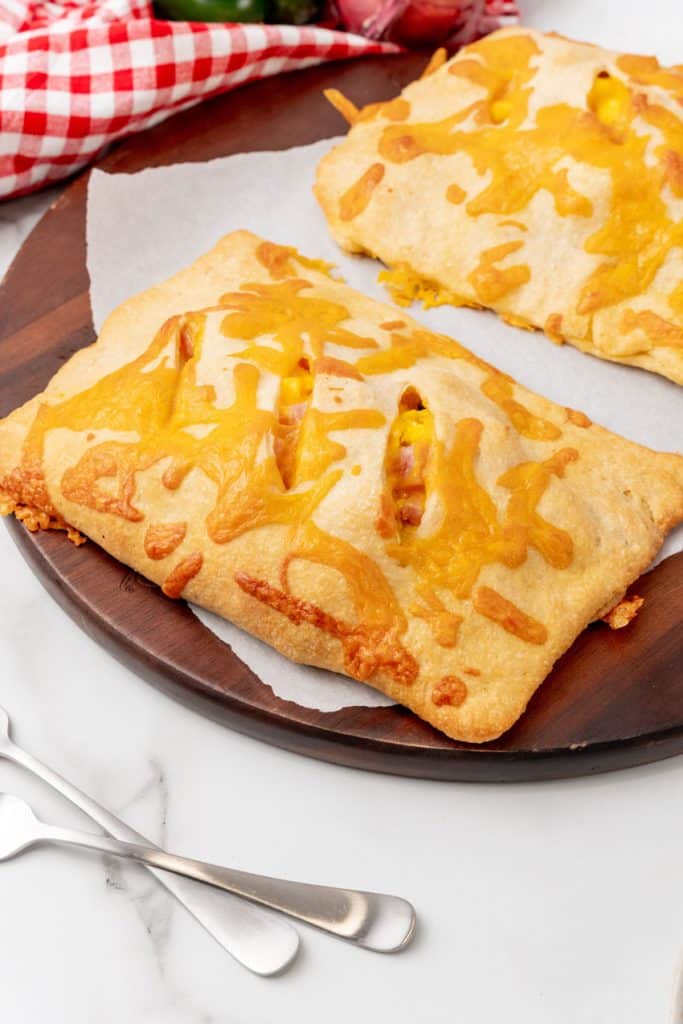 Cheesy Sausage Ham And Egg Breakfast Calzones - 4 Sons 'R' Us