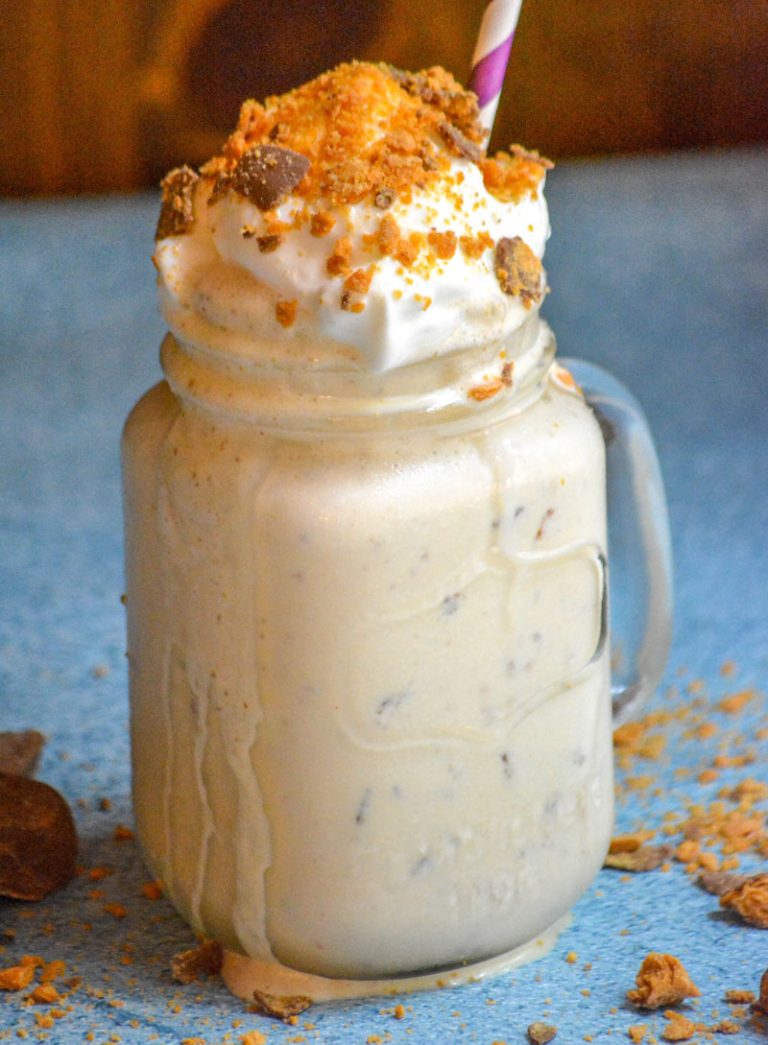 Butterfinger Candy Milkshake - 4 Sons 'R' Us
