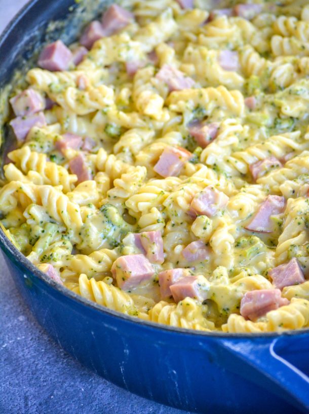 Cheesy Ham & Broccoli Pasta - 4 Sons 'R' Us Cheesy Ham & Broccoli Pasta - 4 Sons 'R' Us