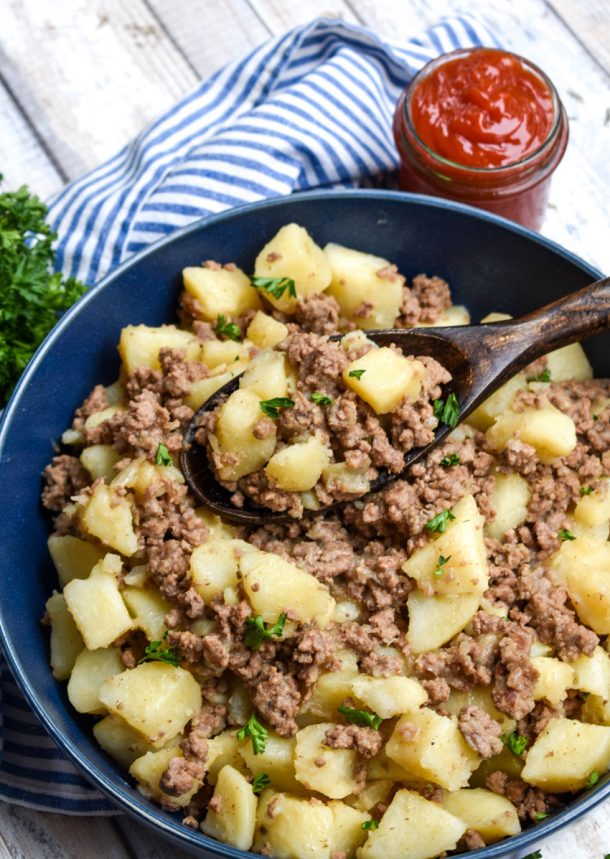 Instant Pot Ground Beef & Potato Hash - 4 Sons 'R' Us