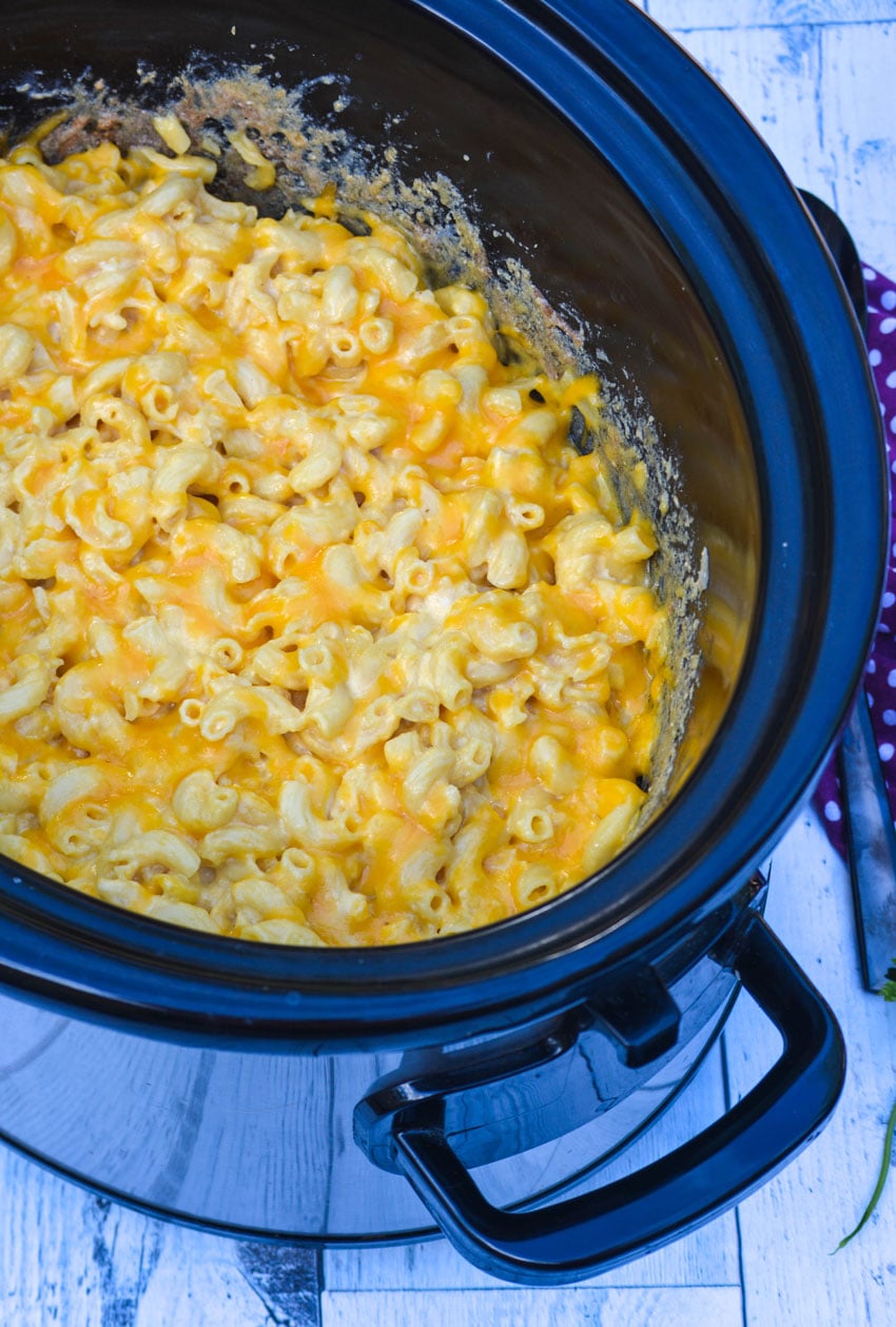 Slow Cooker Macaroni & Cheese - 4 Sons 'R' Us