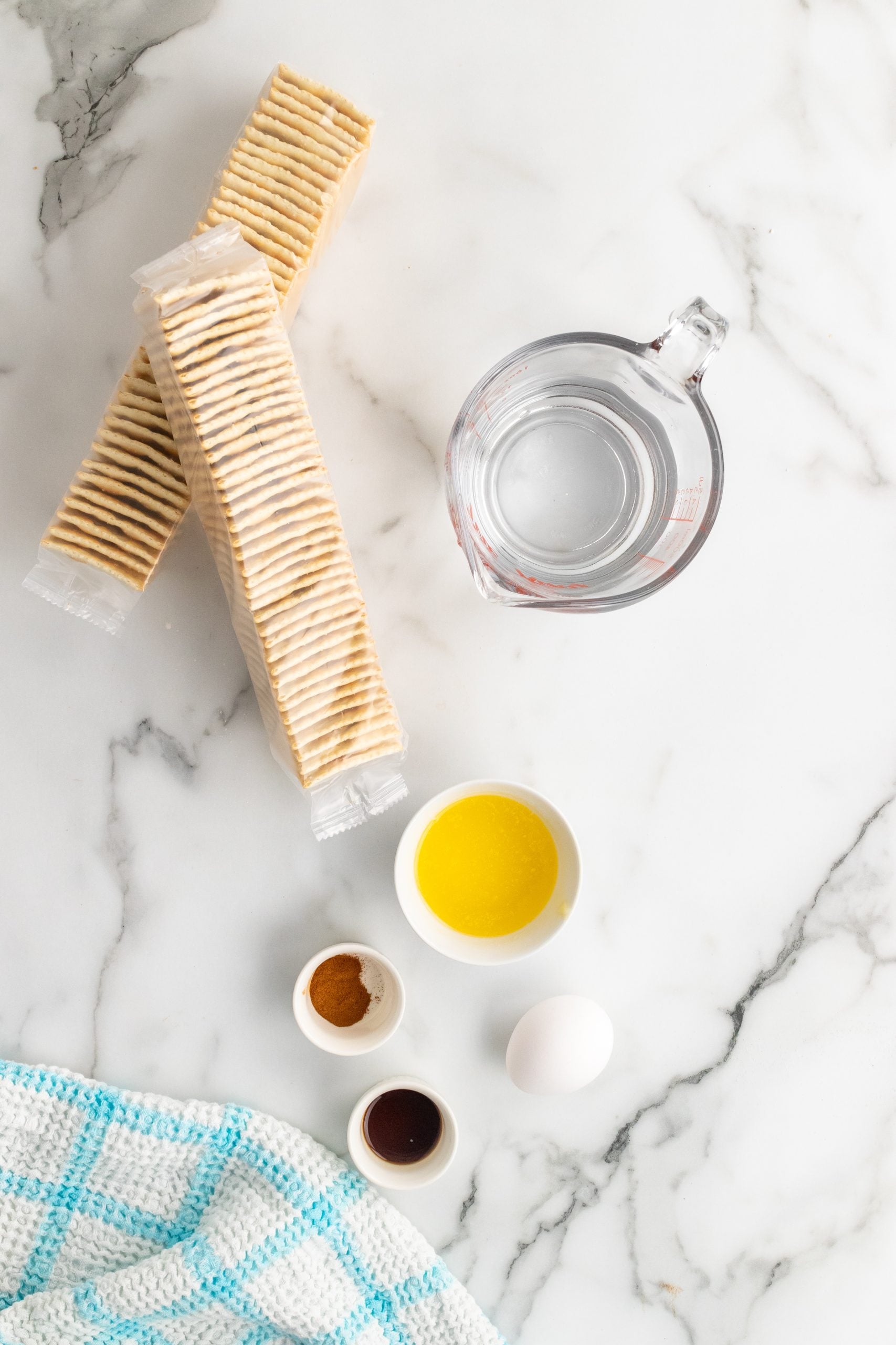 Saltine Cracker Cakes - 4 Sons 'R' Us