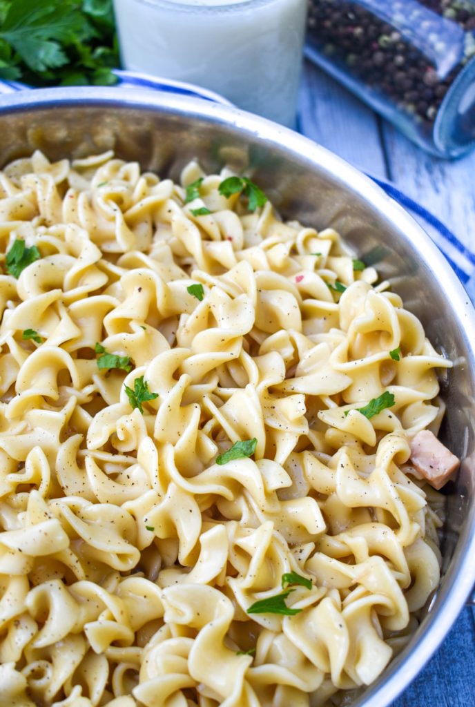 Cafeteria Noodles (Viral TikTok Recipe) - 4 Sons 'R' Us